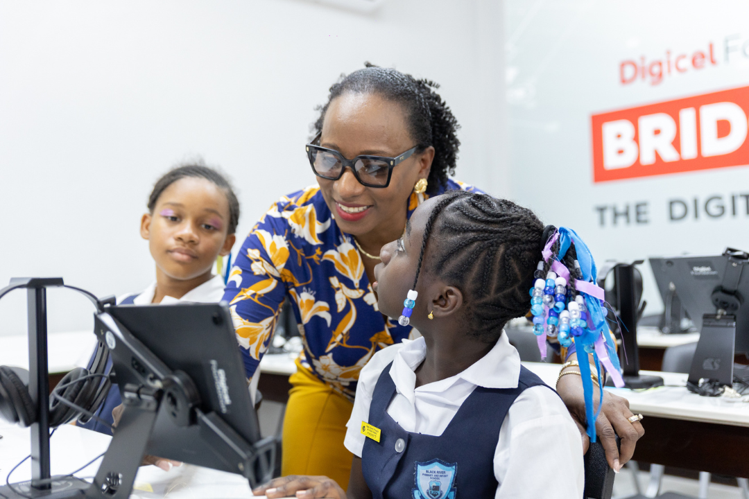 Digicel | Black River Primary Gets State-of-the-Art Smart Room | Jamaica